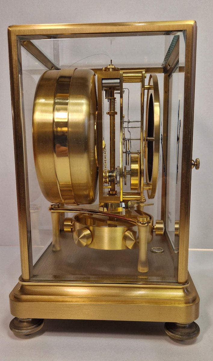 A 1980s Jaeger Le Coultre Opera Atmos Clock – gutlinclocks